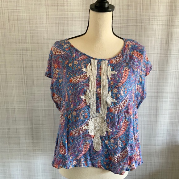 THML | Tops | Thml Patterned Short Sleeve Top | Poshmark